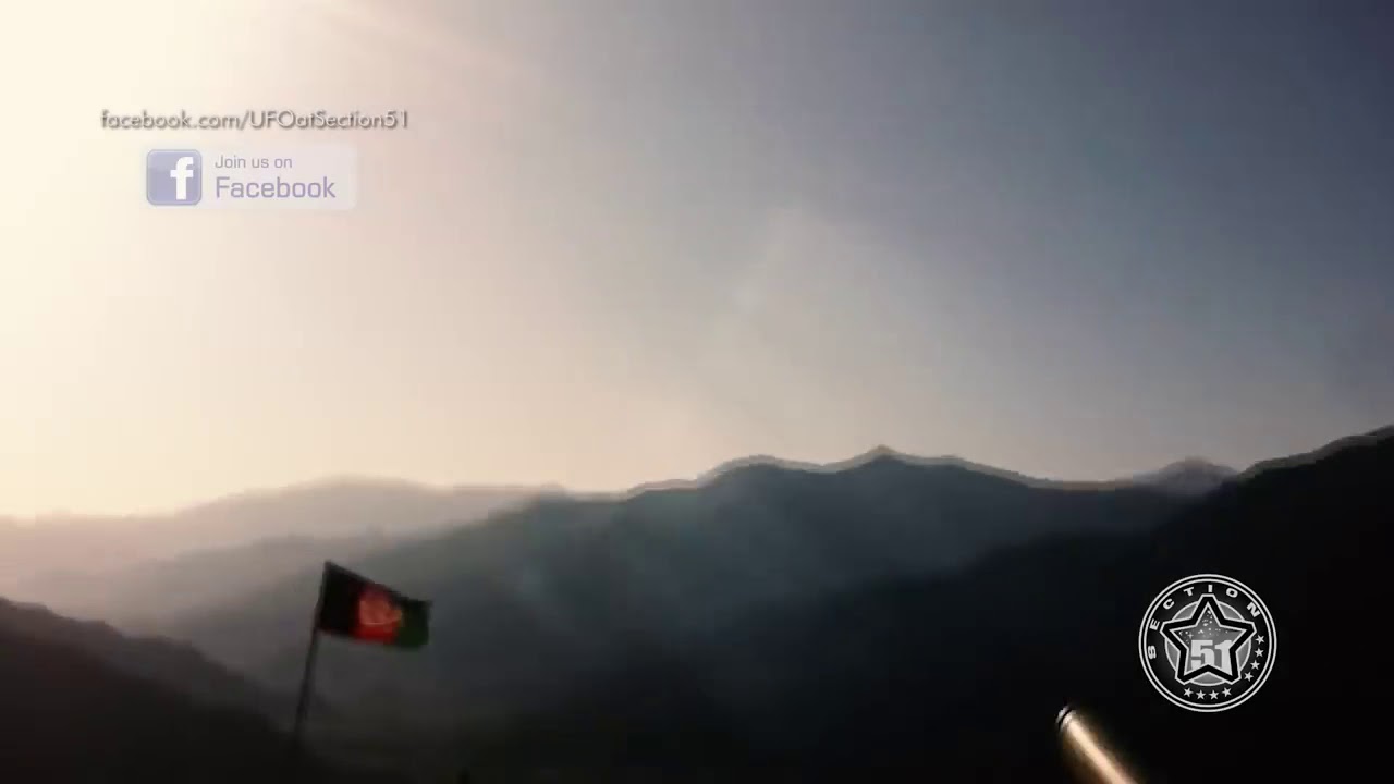 TRIANGLE SHAPED UFO filmed by US soldiers in Afghanistan !!! March 2014 ...