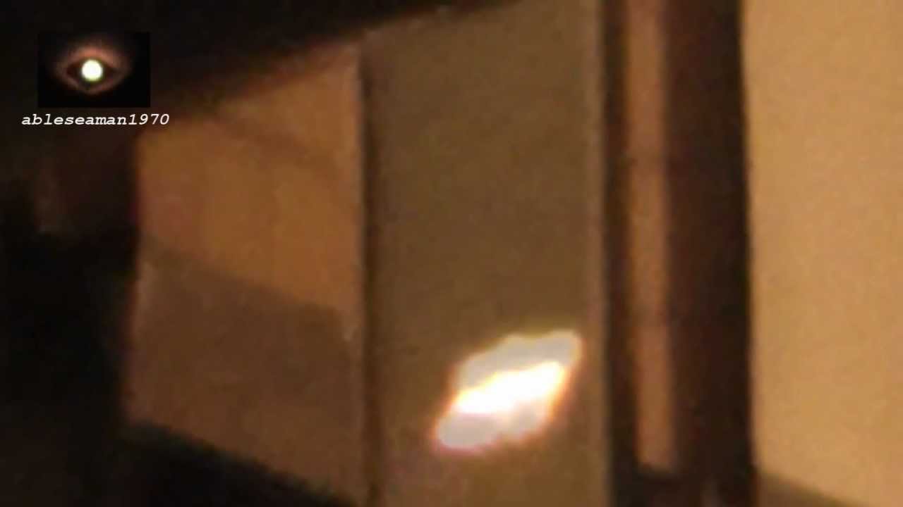 SLOW MOTION OF "ET ALIEN INVASION IN PROGRESS" - YouTube