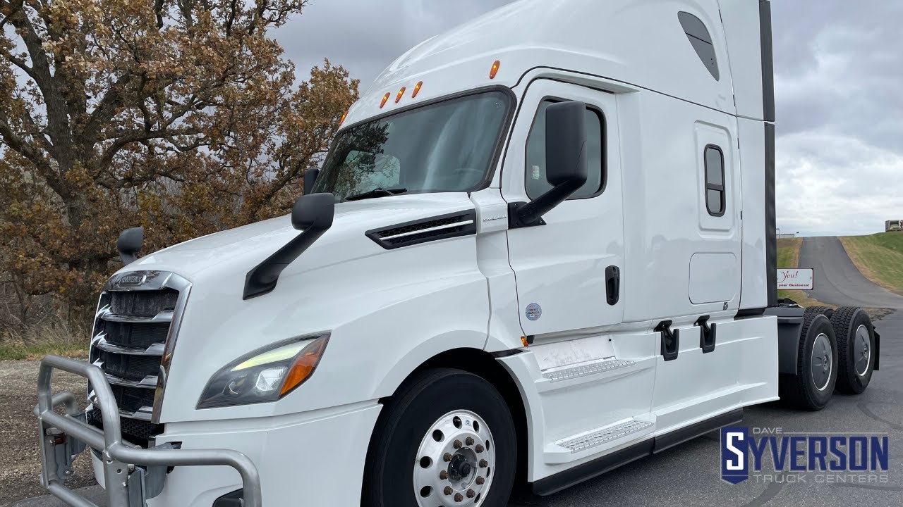 2020 Freightliner Cascadia 126 Sleeper Walkthrough Video - YouTube