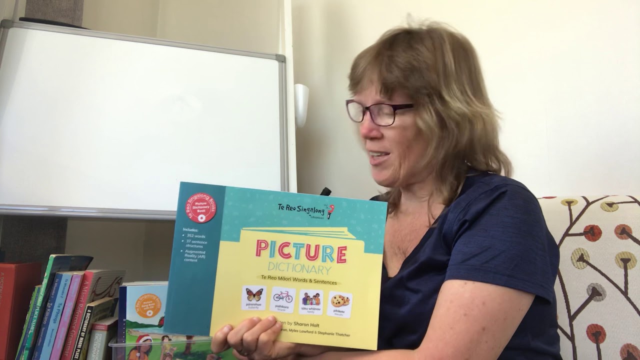 Māori Picture Dictionary from Te Reo Singalong books - YouTube