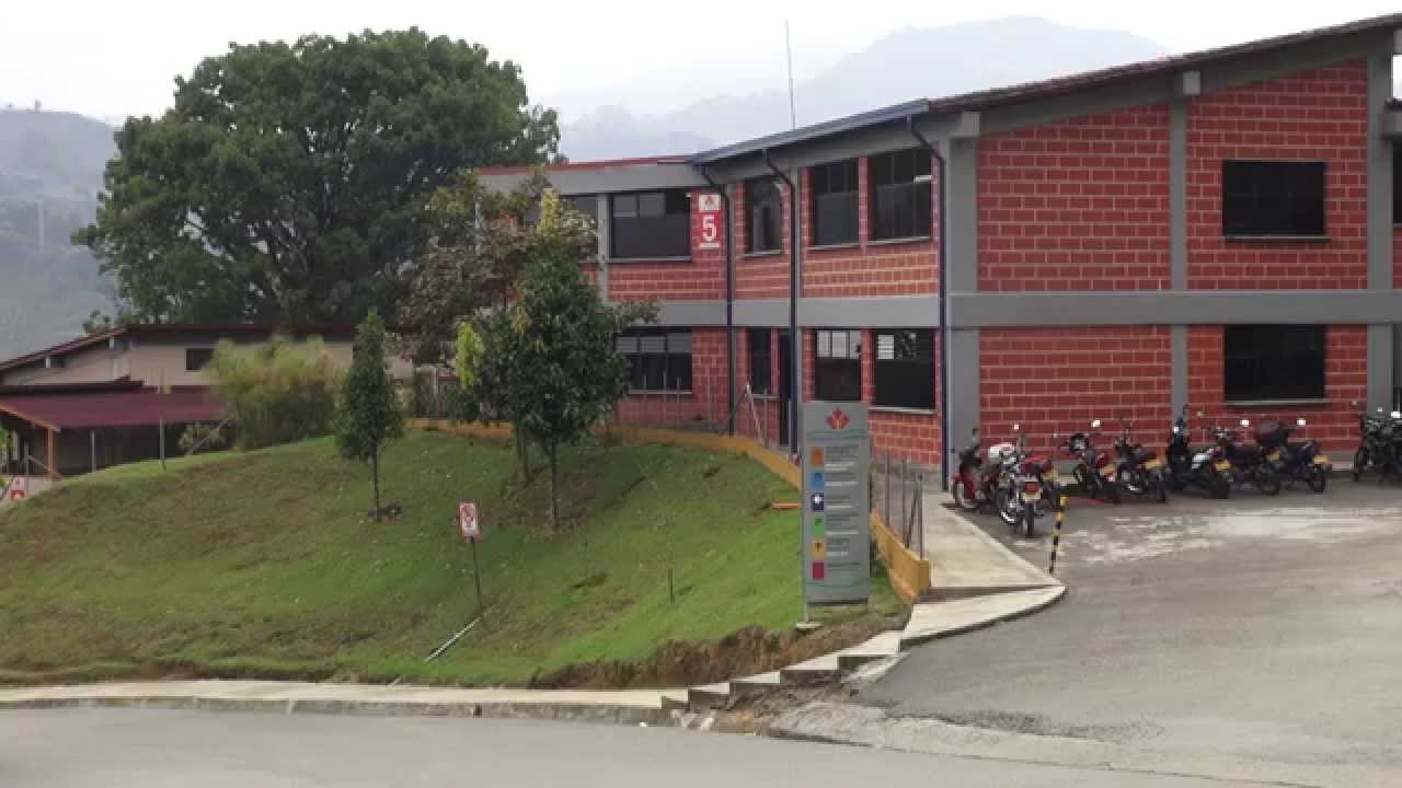 Colegio Canadiense Instalaciones Youtube