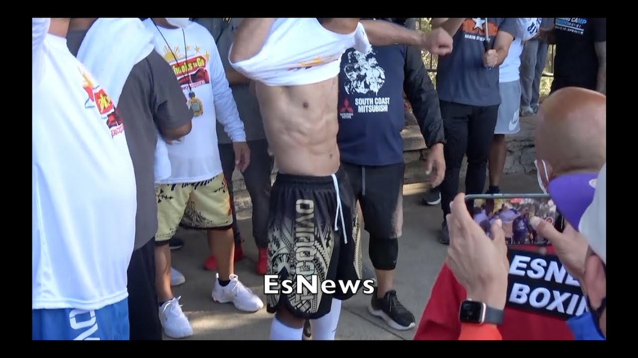 Manny Pacquiao Ripped Show Off Abs Of Steel EsNews Boxing - YouTube