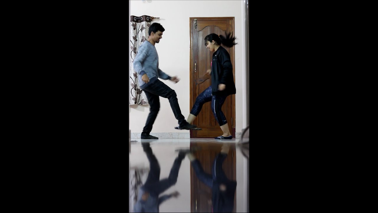 Couple Foot Shake Dance Challenge - YouTube