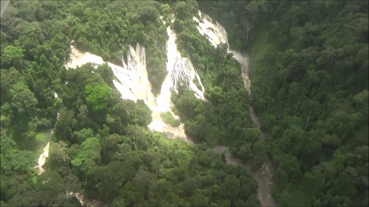 Parcs LOPE et IVINDO Entre les chutes TSENGUE LELEDI et DJI DJI - YouTube