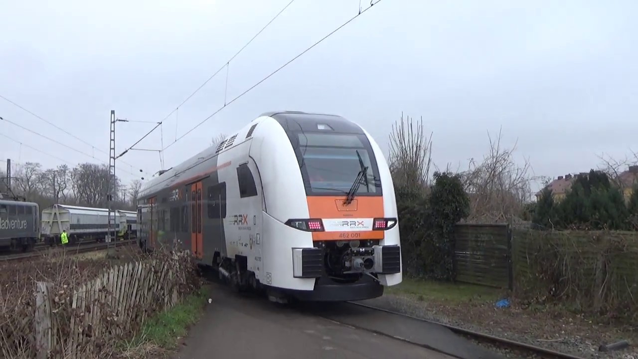 Der Neue Desiro HC für den RRX mit Makros - YouTube