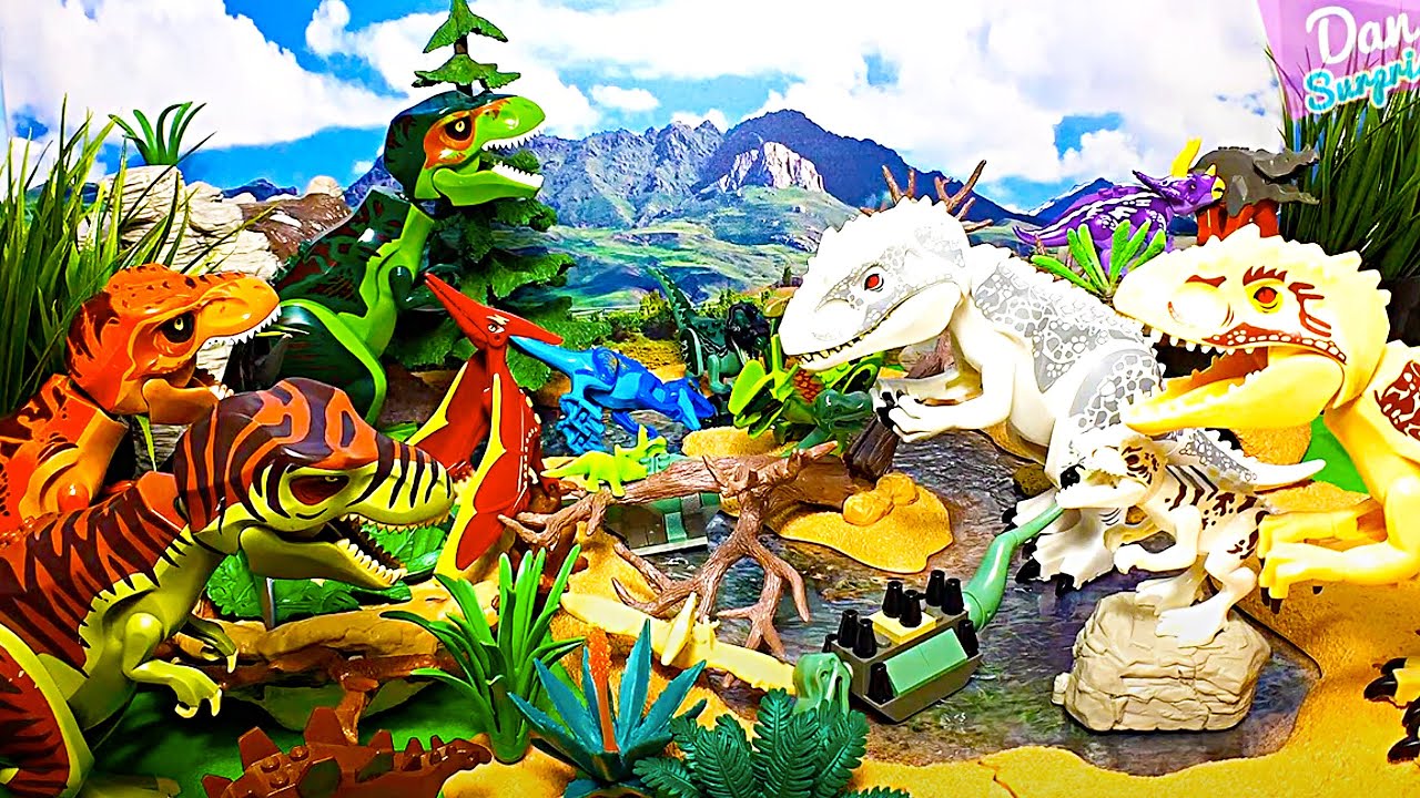 Building a LEGO Dinosaur Zoo - Indominus Rex, T-Rex, Spinosaurus ...
