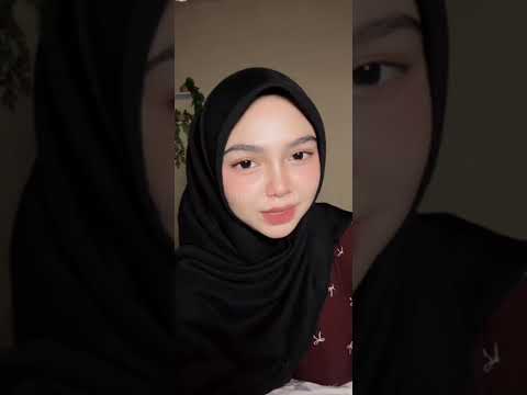 Cewek hijab cantik gede juga nih boba