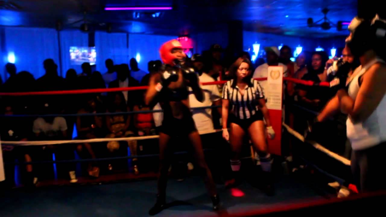 FASTFORWARDFOOTAGE : ONYX FIGHT OF THE WEEK : Machine Gun Kelly vs ...