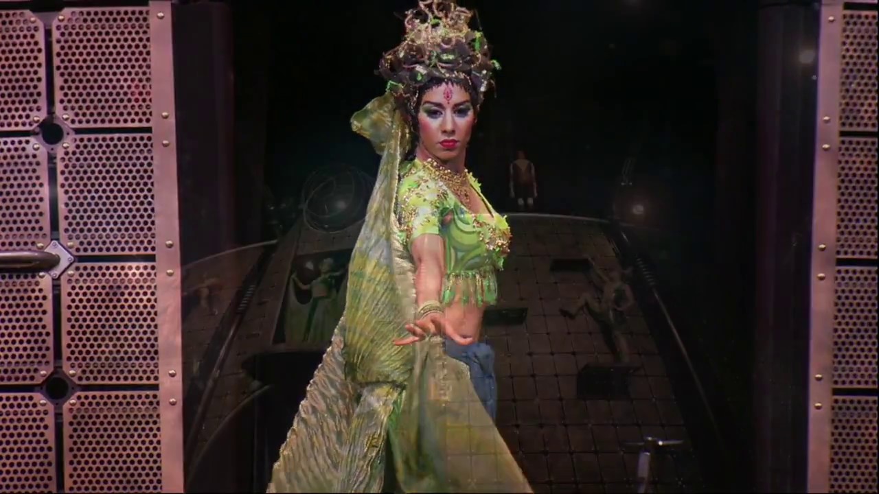 Tara Pandeya performing 'Oceane' in Cirque du Soleil's Dralion - YouTube