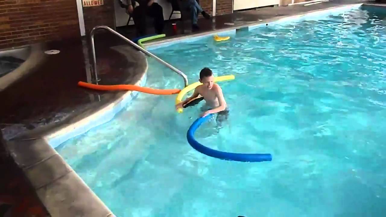 Jake jumping in pool 12-10.MP4 - YouTube