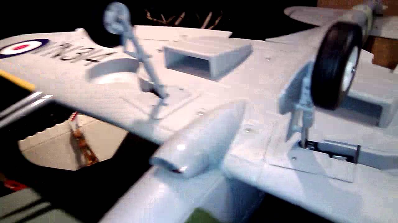 Spitfire retract magnet lock - YouTube