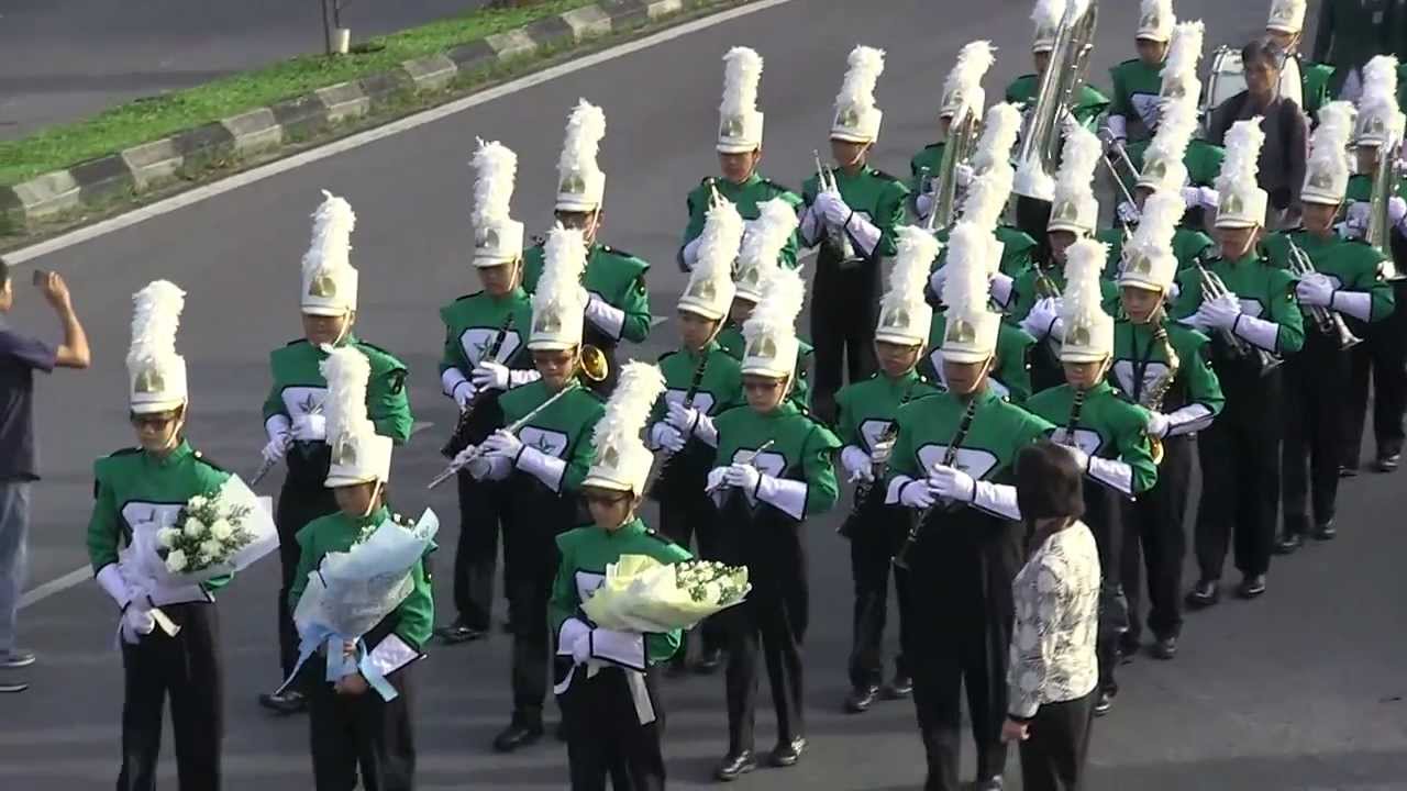 Brother Albinus' Funeral Procession & Mass - YouTube