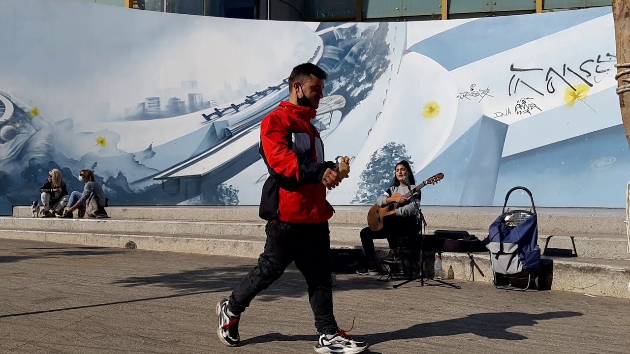 Greek music in the streets of Athens suburbs - YouTube