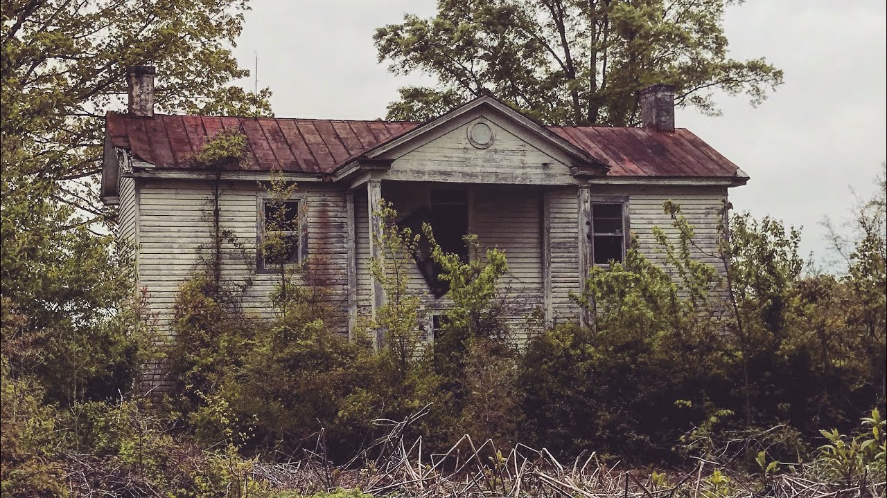 Neat 148 year old Abandoned Farmhouse Last used as a Haunted House ...