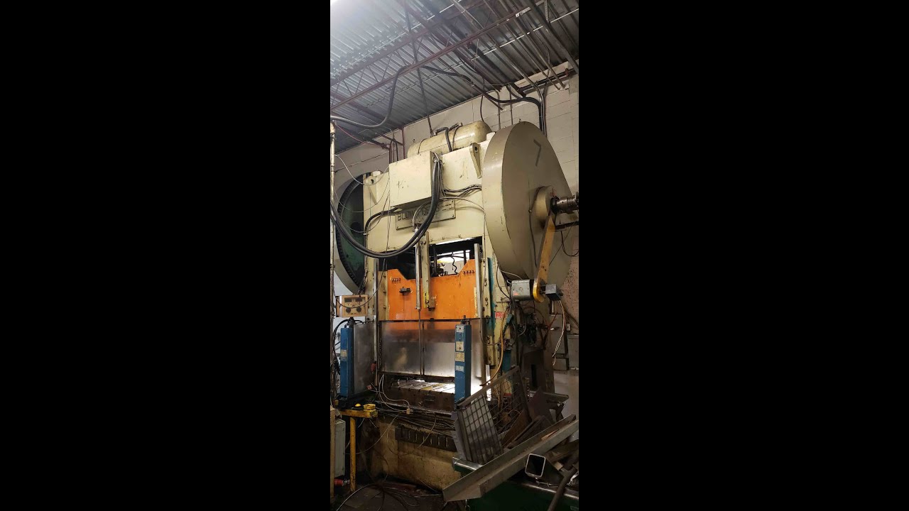 200 Ton Blow SD-20-60 Straight Side Punch Press - YouTube