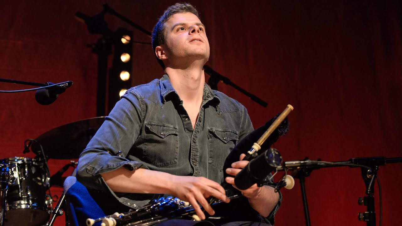 The Calum Stewart Trio - The Banks of Loch Gowna (live at Celtic ...