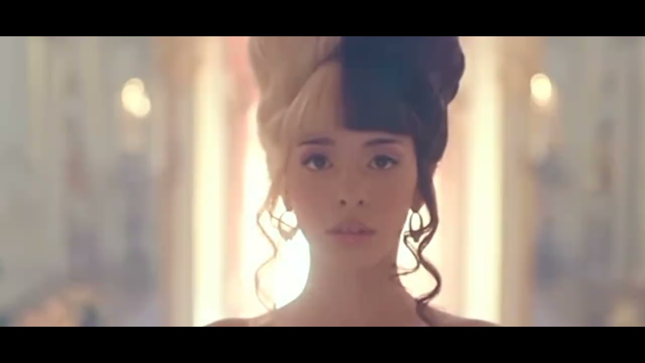 @Melanies.b0w ️ ️ for edit comp finally learned the white thingy - YouTube