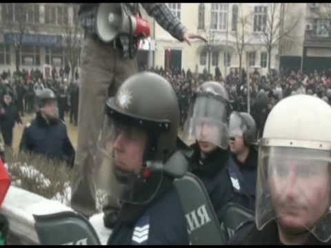 ushev kuki pedaras protest komunisti