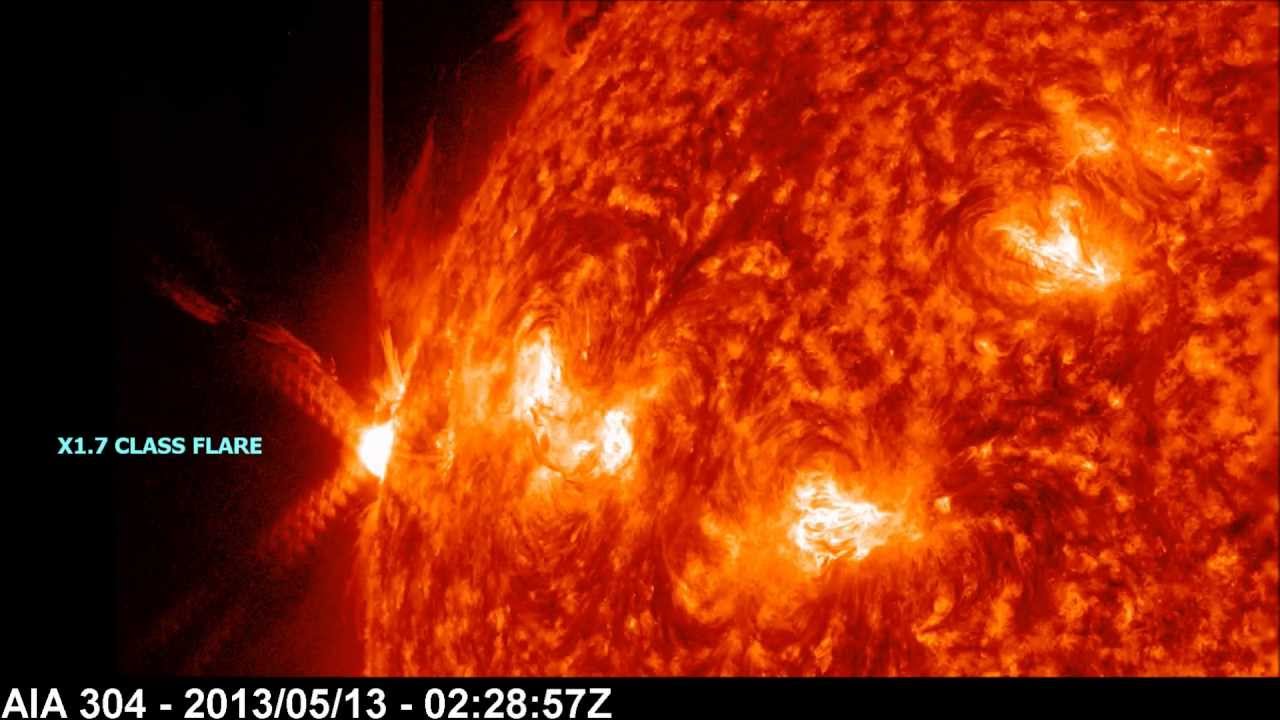 Solar X-ray Event: X1.7 Class Flare | May 13, 2013 - YouTube