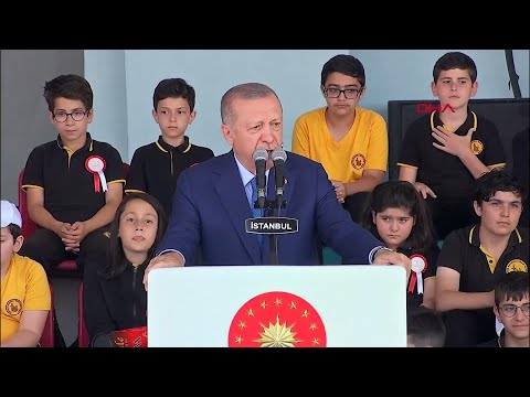 Cumhurbaşkanı Erdoğan 2021-2022 Eğitim Öğretim Yılı Karne Dağıtım Töreni'nde Konuştu