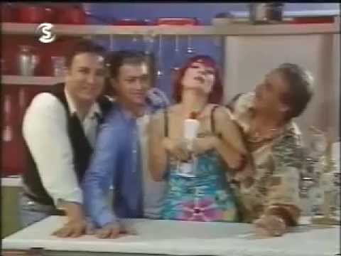 Βουρατε Γειτονοι Α' Κυκλος Επεισοδιο 8 (Romeo Romeo Μερος Β) - YouTube