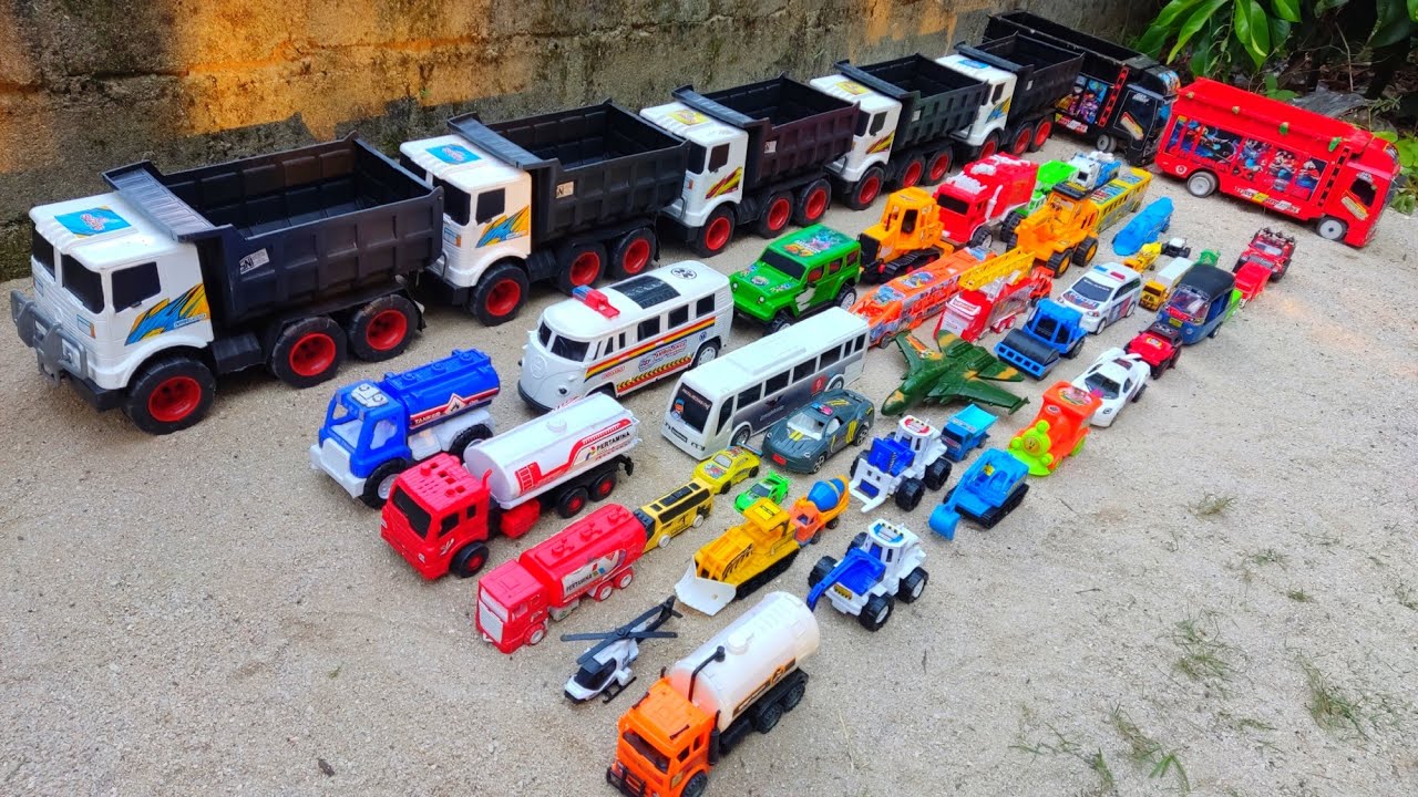 Mobil Truk Tronton Panjang Penuh Mainan Mobilan Teng Baja Truk Tengki ...