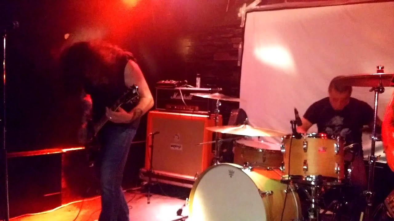 Mos Generator - "Electric Mountain Majesty" (Wurlitzer Ballroom 2015 ...