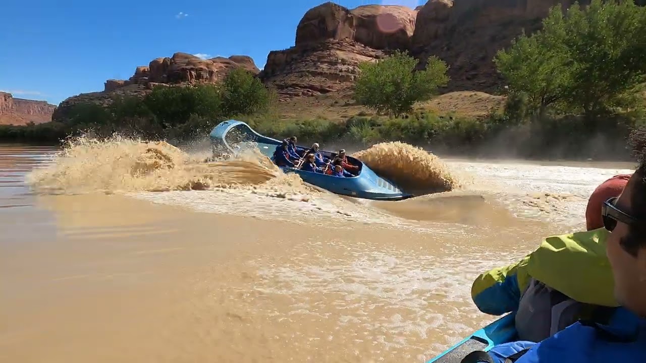 Jet boating on the Colorado river in Moab Utah - YouTube