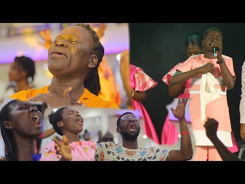 PENTECOST JOSHUA @ SUNYANI TOTAL PENTECOSTAL WORSHIP THE LIFTED PRAISE ...