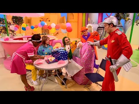 The Mayor's Birthday | Captain Mack | Full Episode | Kids' Comedy ...