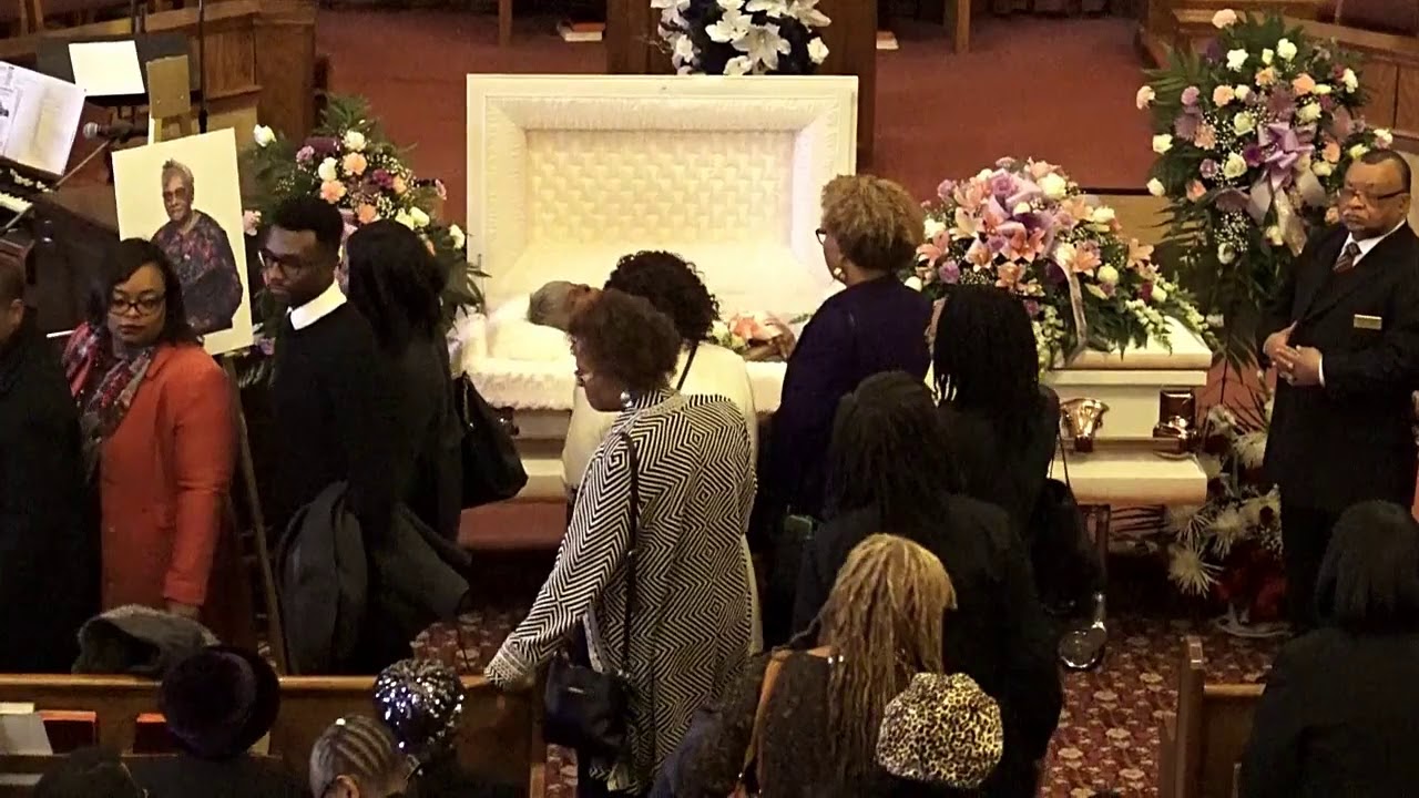 Lessie M. Brown Funeral Service(Emmanuel Baptist Church) - YouTube