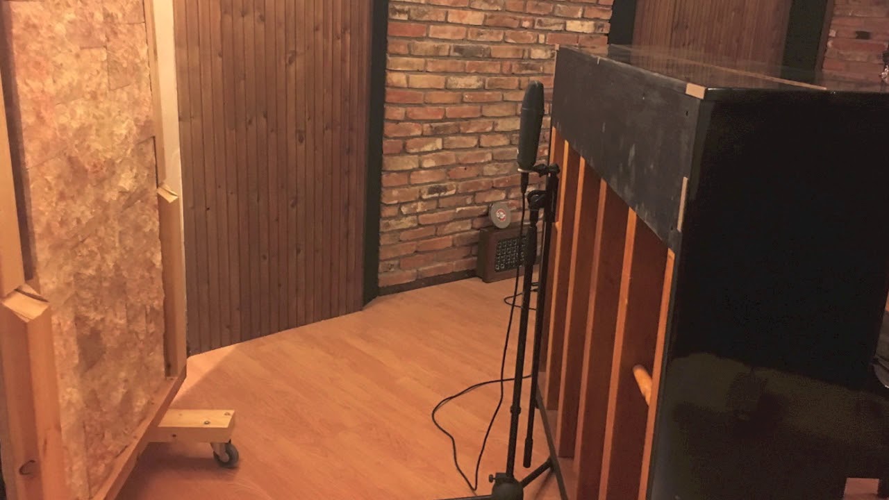 Dare Studio "Piano Recording Diffuser Mark 1" (Close Micing) - YouTube