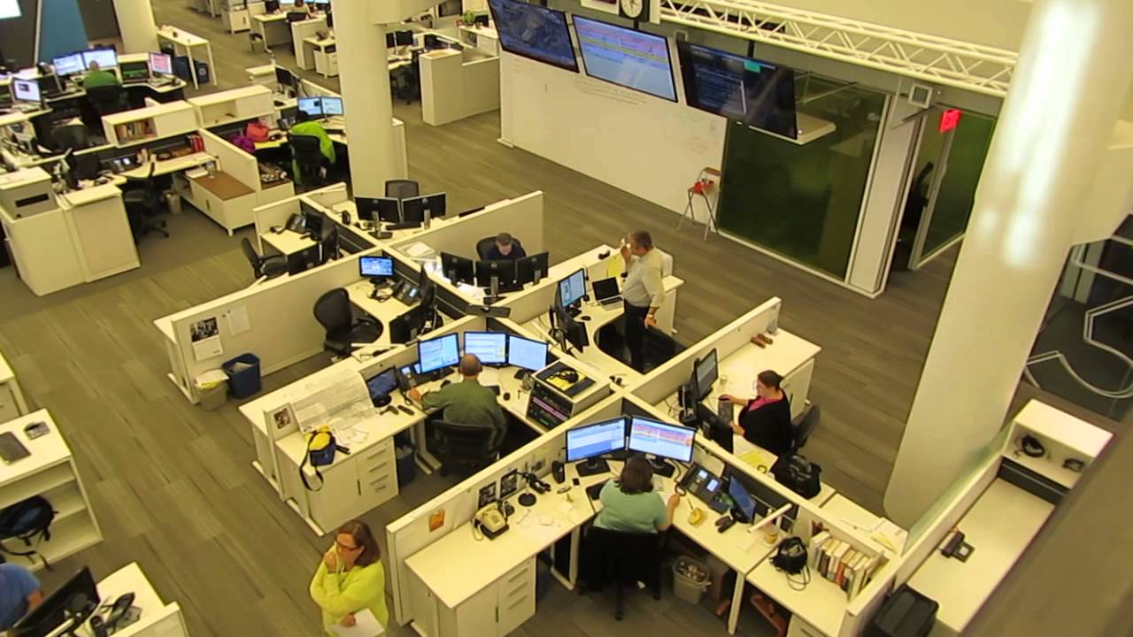 the newsroom at the new NPR headquarters in Washington - YouTube
