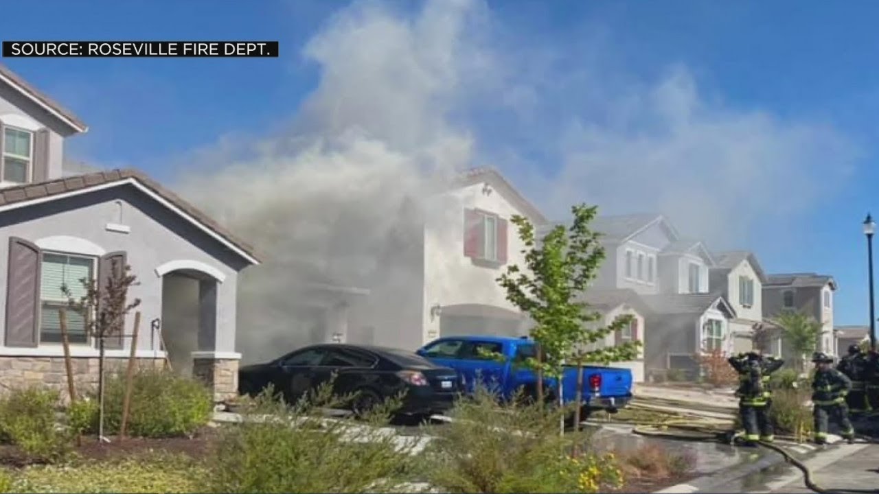 Fire Damages 2 Homes In Roseville - YouTube
