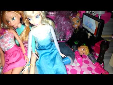 Frozen Anna and friends fart revenge
