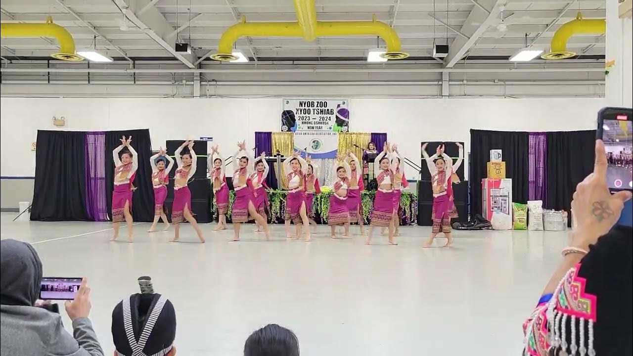 Ntxhais Ntsa Iab Performance for Oshkosh Hmong New Year 10/28/2023 - YouTube