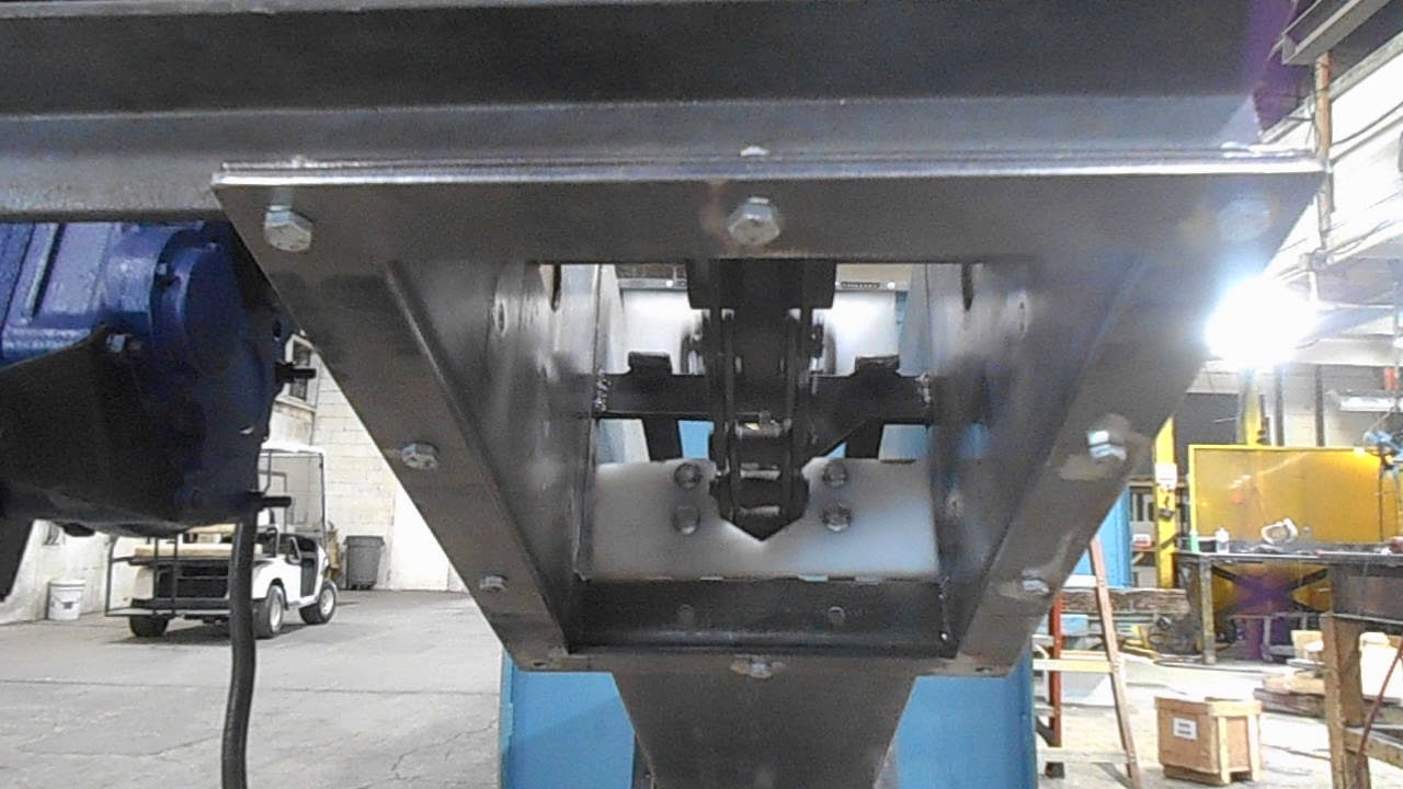 Scott Surge Hopper Drag Conveyor Test Run - YouTube