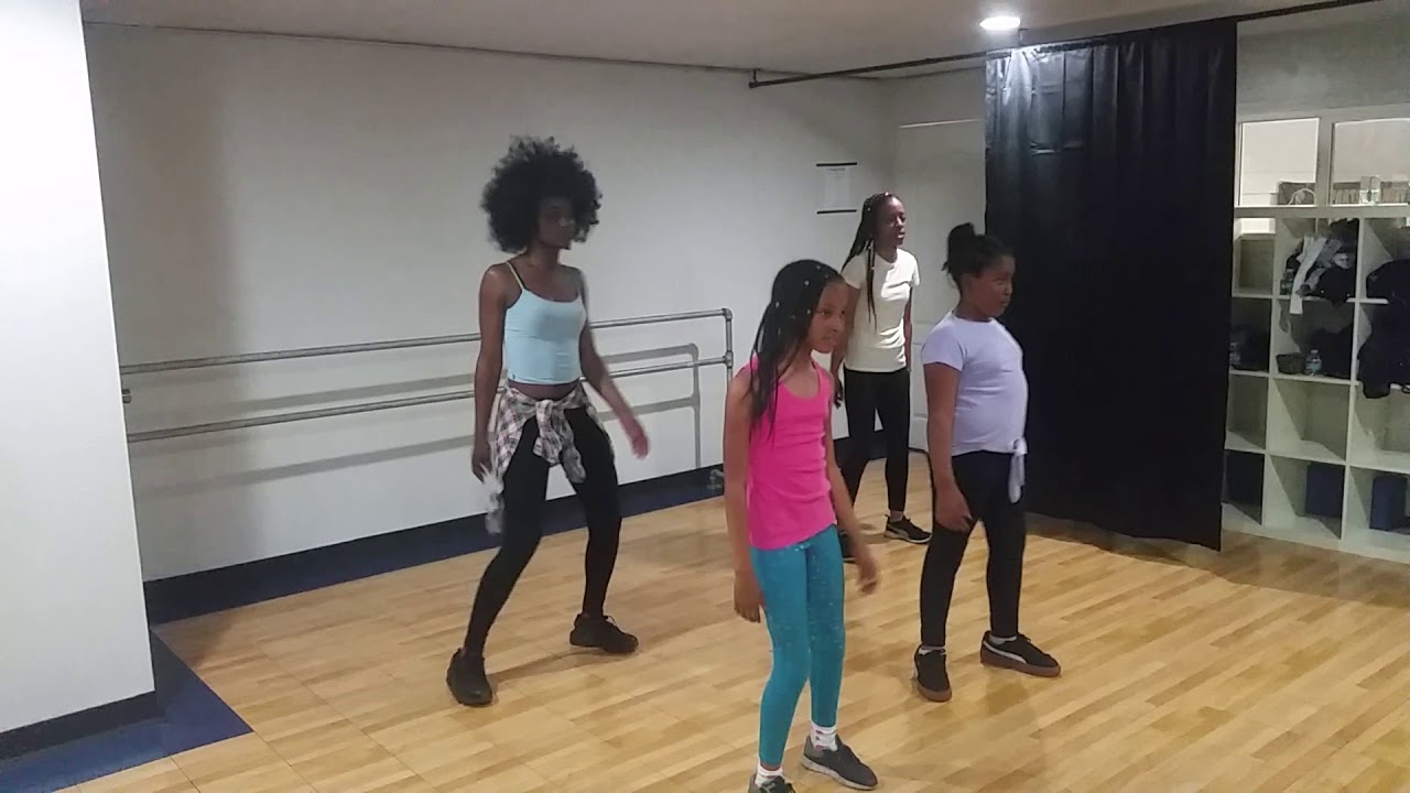 smokin hot samanthas dance class - YouTube
