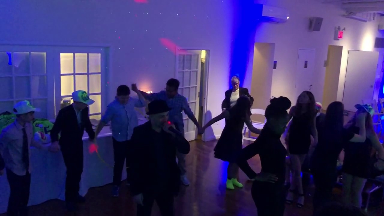 Double Hula Hoop Circle Game at Bar Mitzvah - YouTube