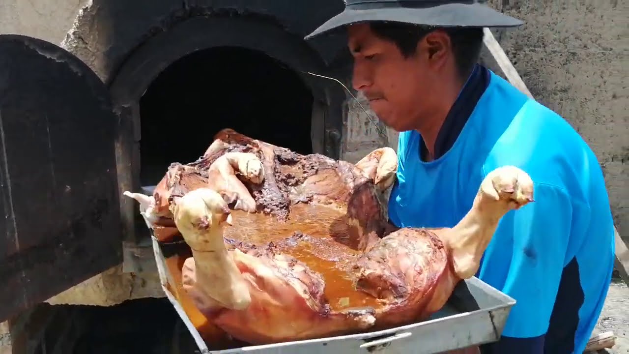 CHANCHO ASADO PREPARADO EN CASA - YouTube