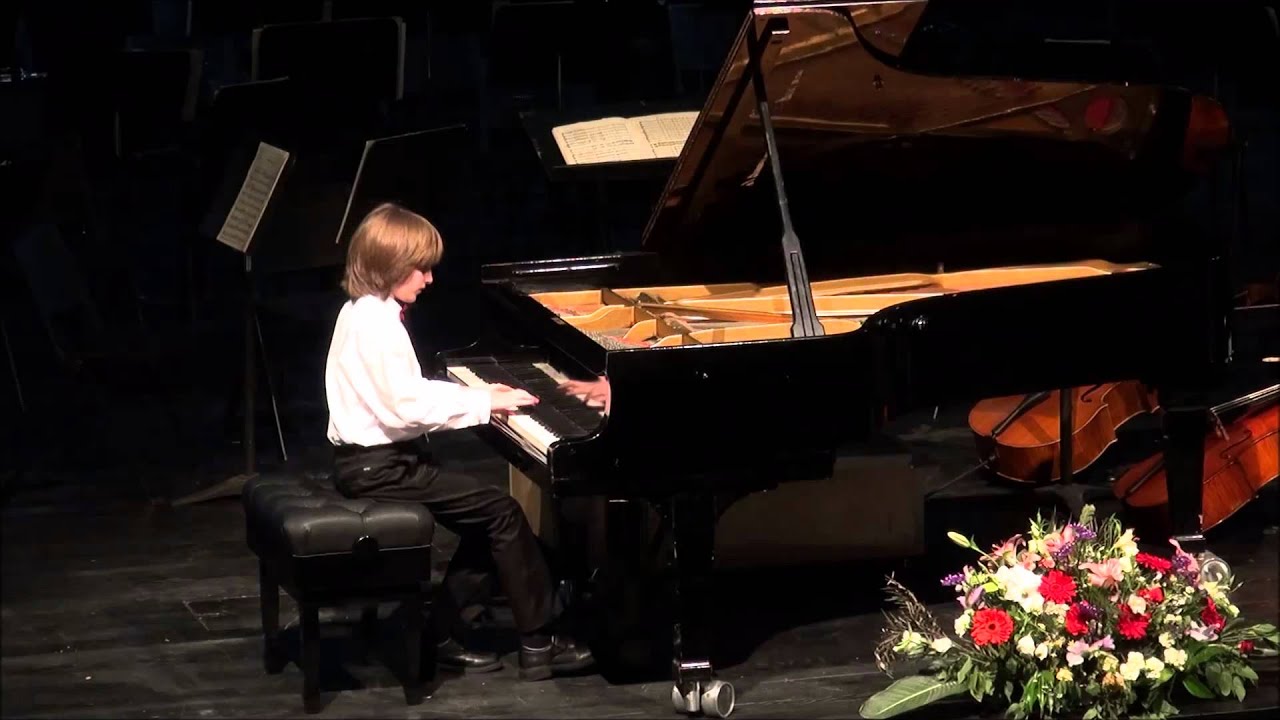 Yoav Levanon (10) - Schumann: Abegg - 1st Prize Pnina Salzman ...