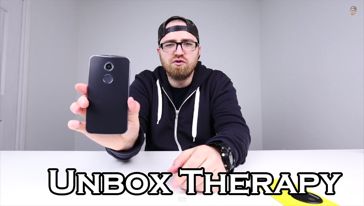 [TN] Tech Youtuber : Unbox Therapy ! - YouTube