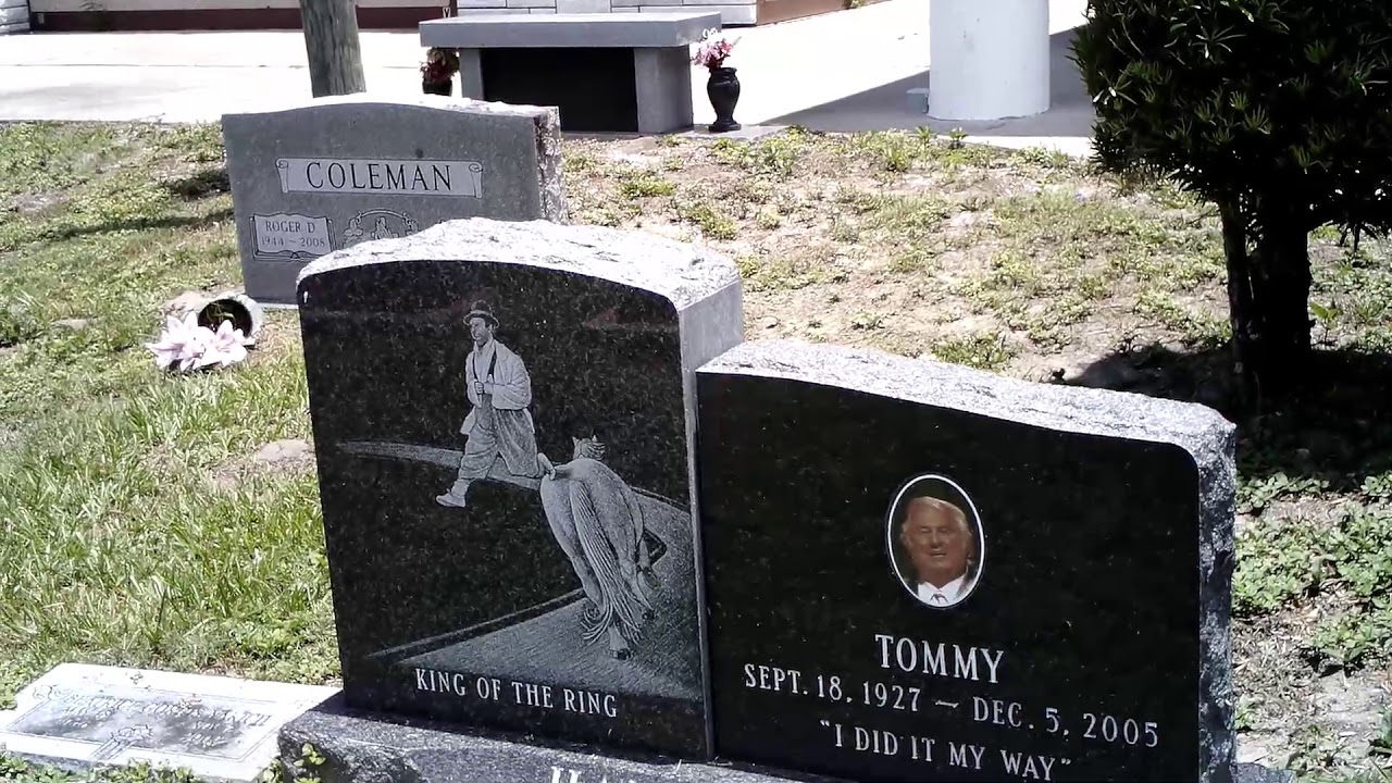 Manasota Memorial Park/ Manatee Memorial Cemetery - YouTube