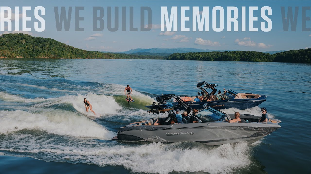 Mastercraft Boat Girls The MasterCraft XStar 25 Brings Luxury To