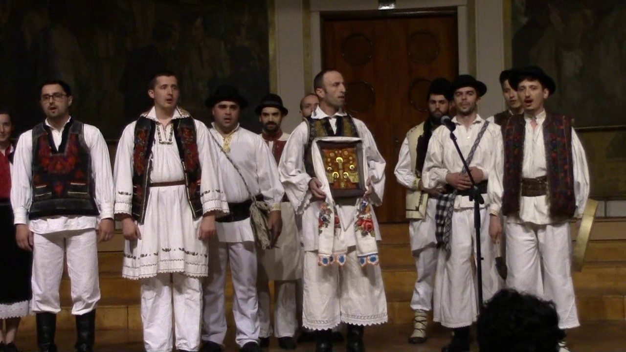 Program muzical ASCOR Cluj ,,Patimile Domnului” - 11 04 2017 - YouTube