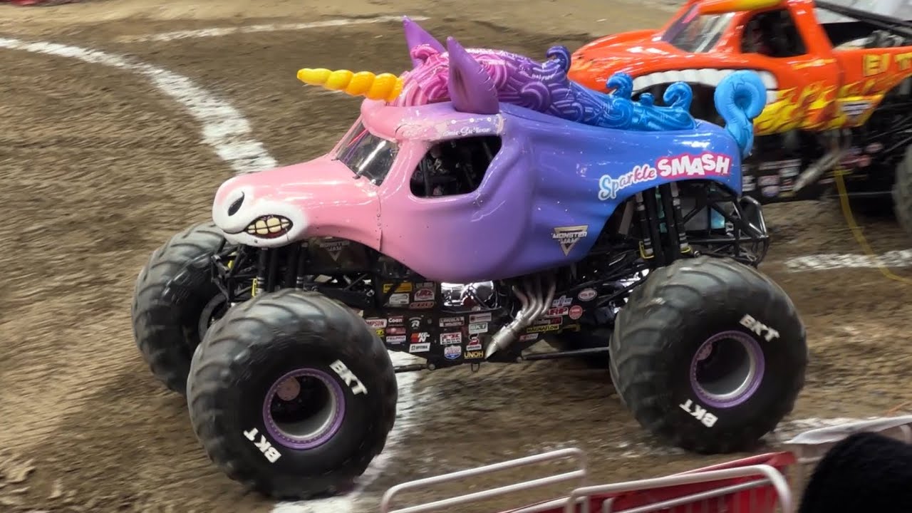 Monster Jam - Newark, NJ 2025 Show 2 FREESTYLE (1/25/25) - YouTube