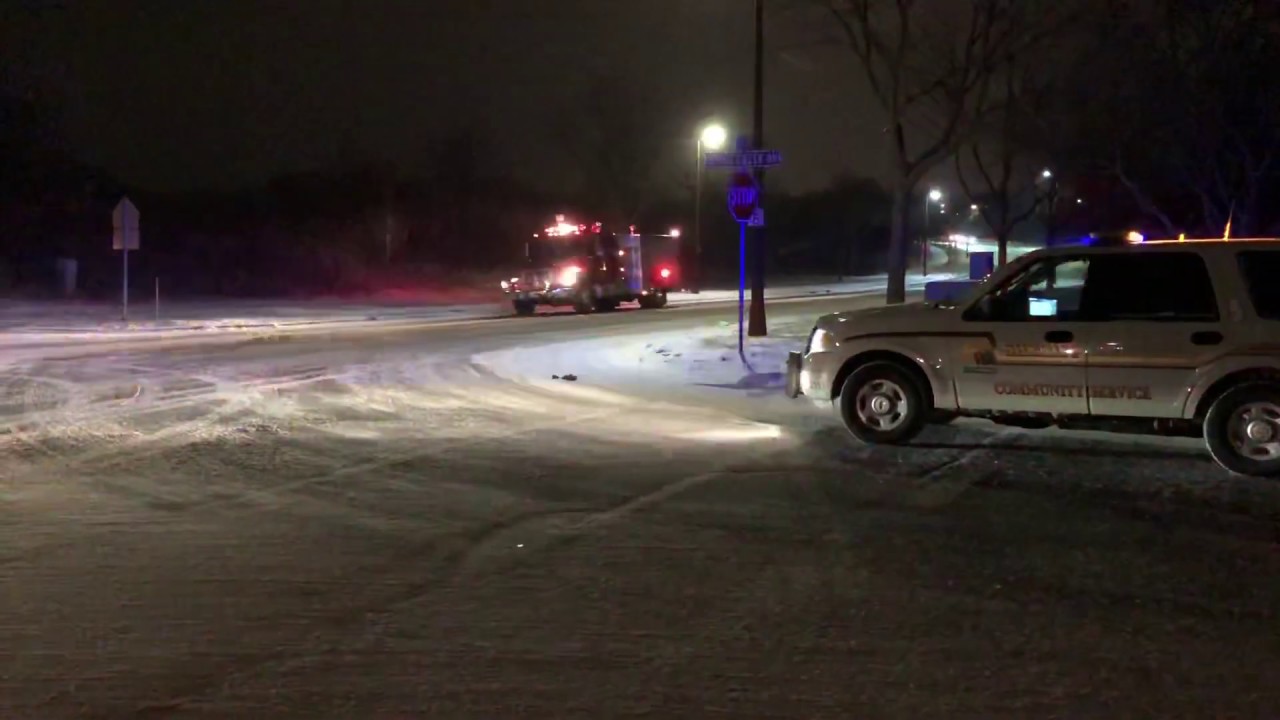 Minnetonka Fire - Engine 3 & Air 2 Responding - YouTube