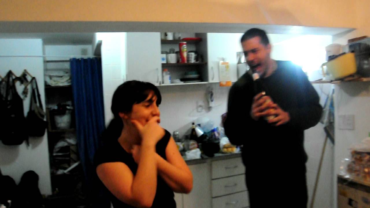 KARAOKE CUMPLE EMI: Meli (Joaquín) y Fede (Lucía) - Pega La vuelta ...