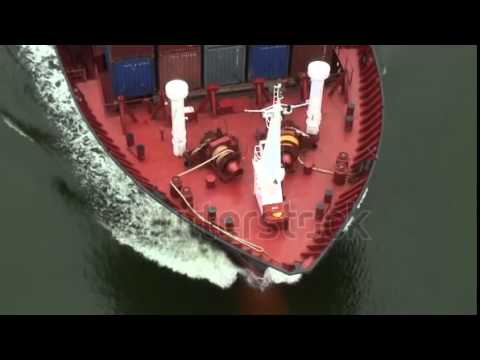 AGL bow waves of a container ship - YouTube
