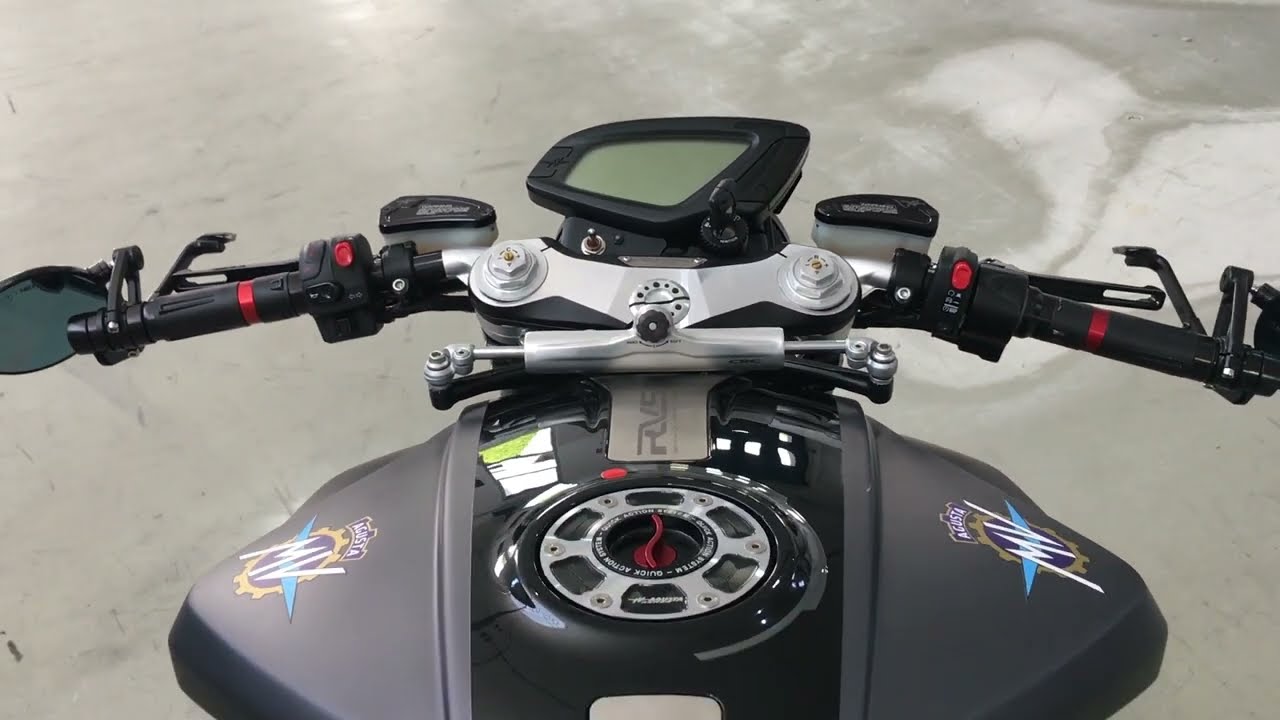 MV Agusta RVS #1 | First Look - YouTube